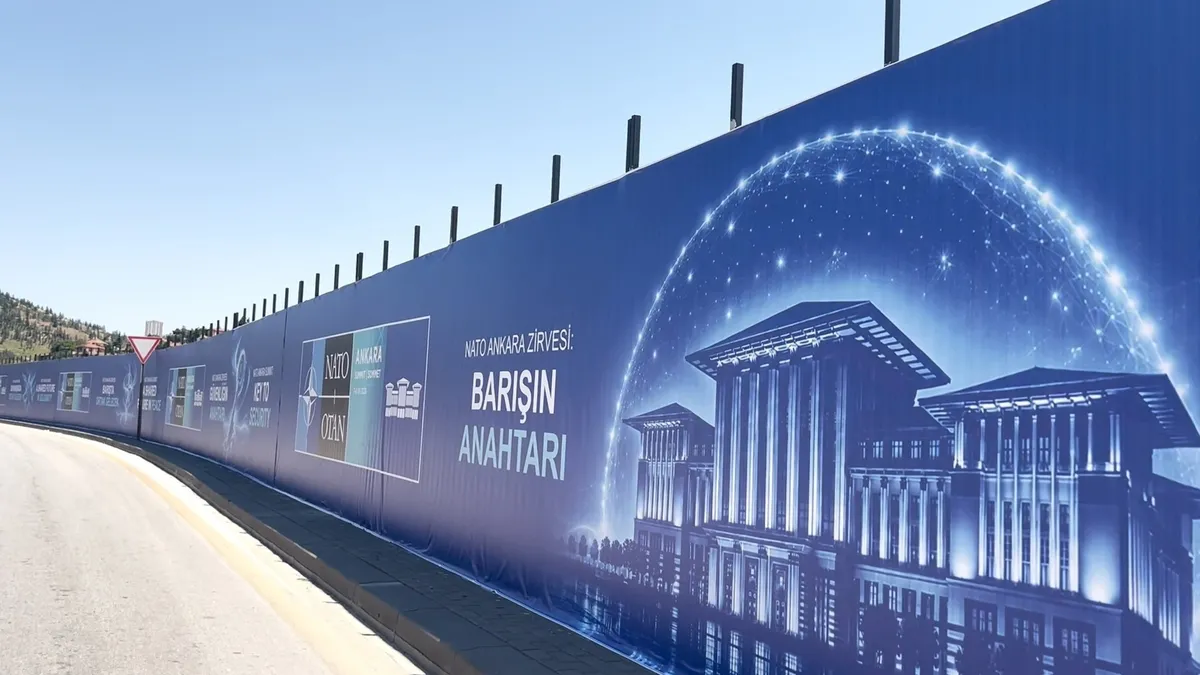 Ankara’daki NATO zirvesinde bir ilk: Savunma Sanayi Forumu resmi ...