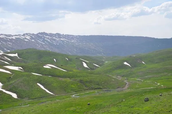Terörden temizlenen Şırnak Beytüşşebap ilçesinde Kato Dağı’nın cennet ... Terörden temizlenen Şırnak Beytüşşebap ilçesinde Kato Dağı’nın cennet ...