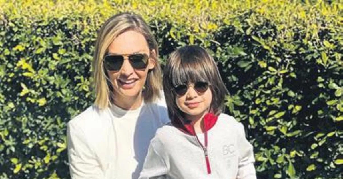 Yasemin Masis’den oğlu Theo ile bahçe keyfi - Takvim