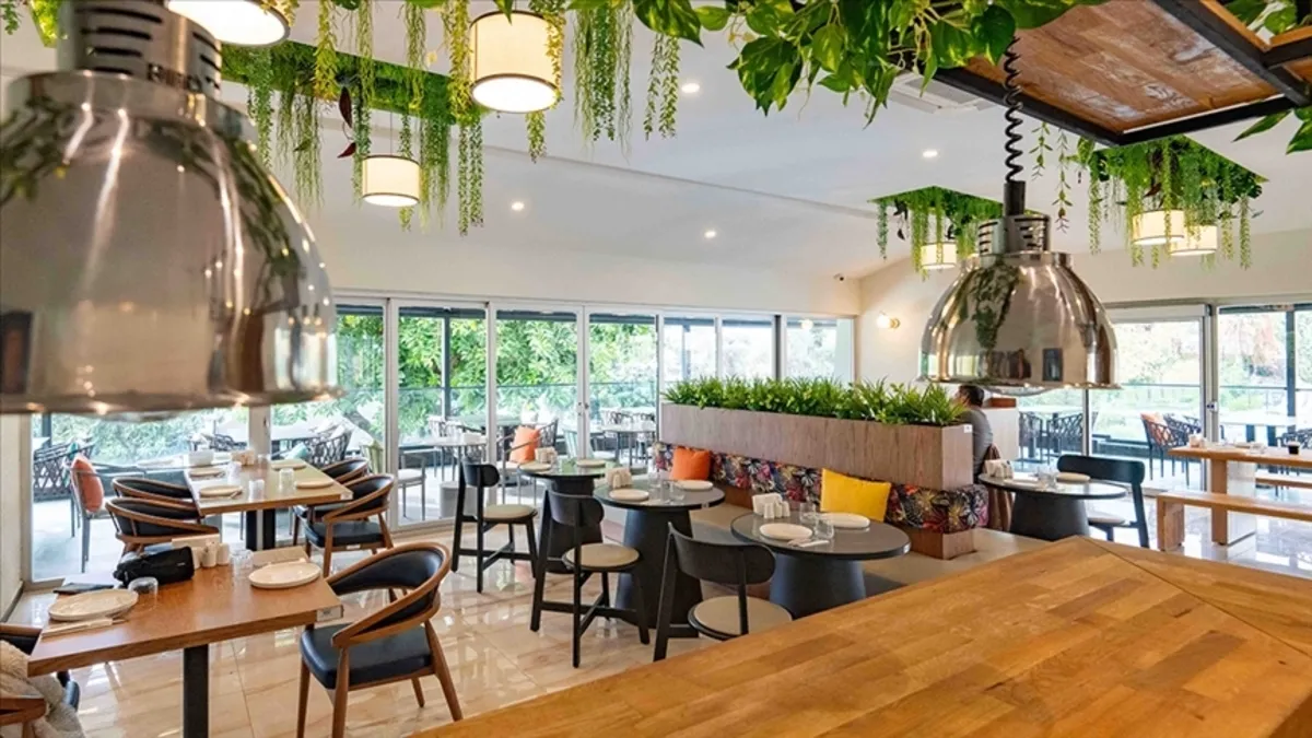 Müşterilerin ardından garsonlar da kuver oyununa isyan etti: Yüzde 5 ...