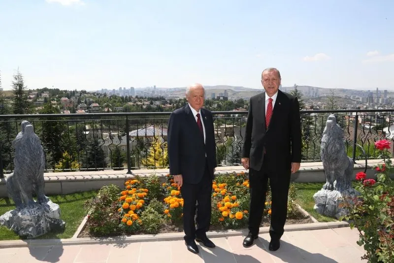 Son dakika: Başkan Erdoğan, MHP Genel Başkanı Devlet Bahçeli’yi ... Son dakika: Başkan Erdoğan, MHP Genel Başkanı Devlet Bahçeli’yi ...