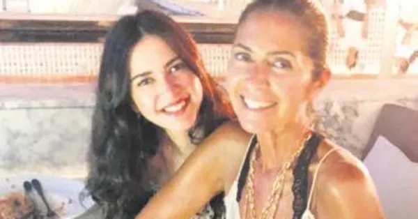 Şebnem Çapa ve Ceylan Çapa neşeli hallerini Instagram’da paylaştı