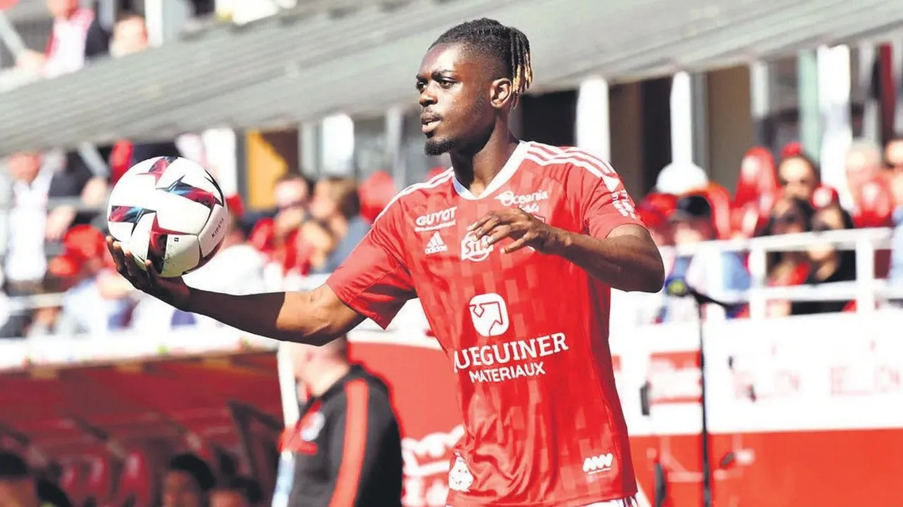 Aslan’dan Locko hamlesi! G.Saraylılar sol bek için rotayı Fransa’ya çevirdi