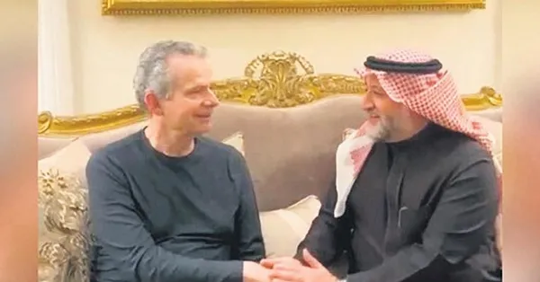 Kök hücrenin öncüsü Harvardlı Prof. Dr. Henry Klassen ve ünlü rapçi Lil ...