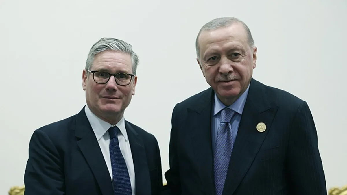 Türkiye barış masasında kilit rolde! İngiltere Başbakanı Starmer’dan ...