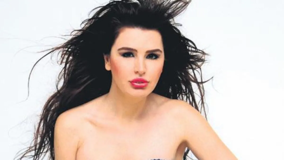 Eski manken Aysu Baceoğlu menajerlere tepki gösterdi!