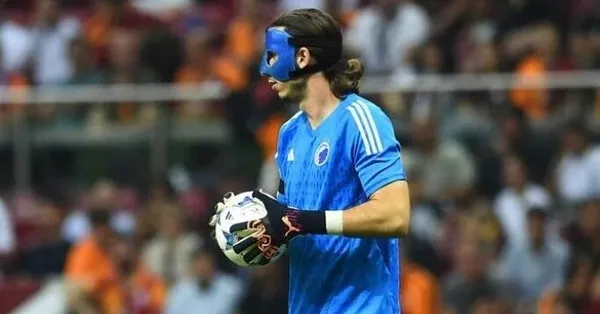 Kamil Grabara Wolfsburg’a transfer oldu!