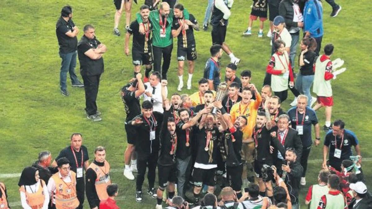 Iğdır FK 1. Lig’de!